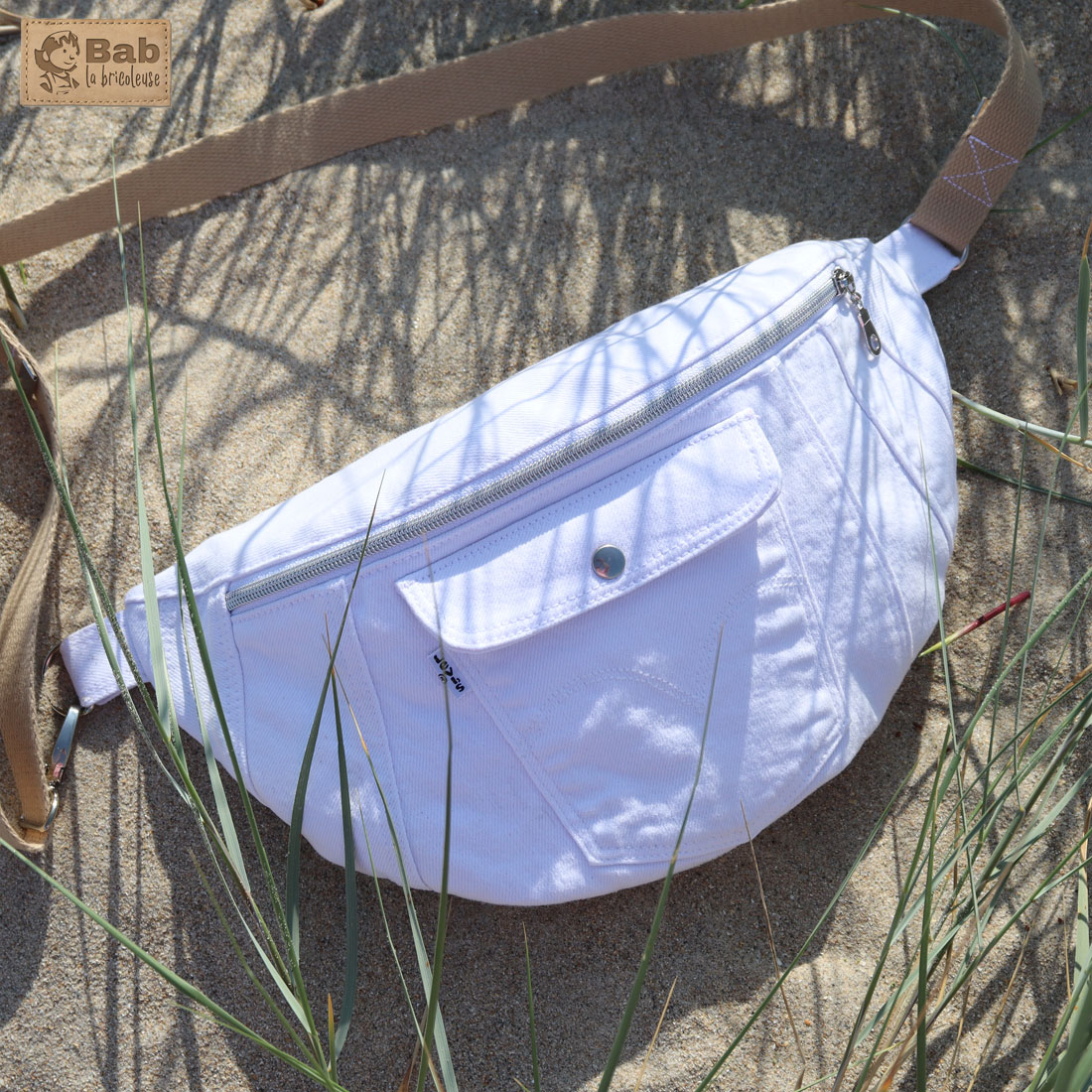 Sac Banane en jean upcyclé blanc - Bab la bricoleuse